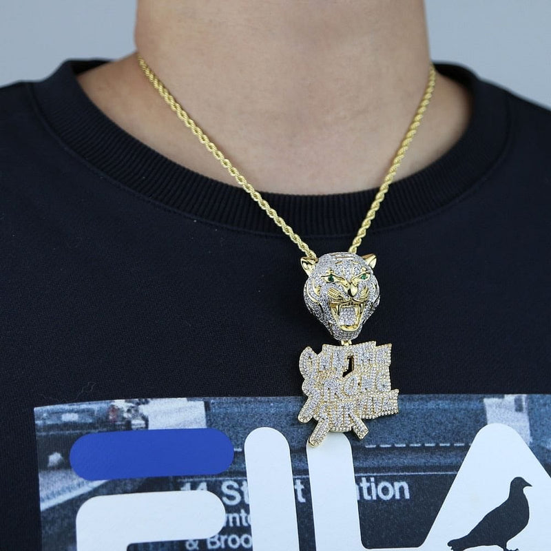 Iced Out Tiger "Only The Strong Survive" Pendentif Chaîne – VVS Jewelry